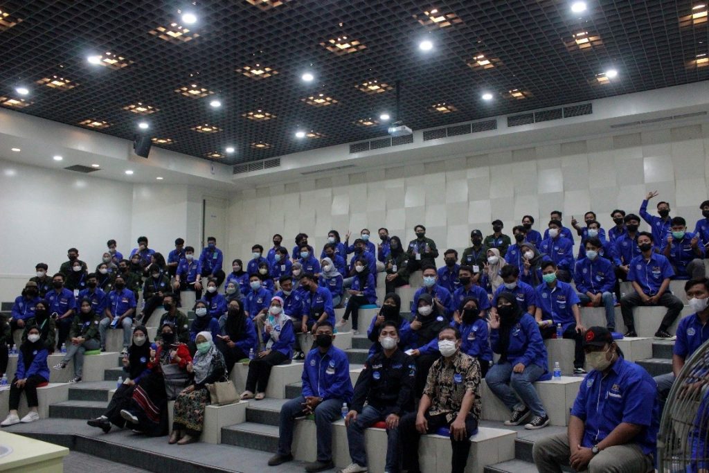 Studi Ekskursi: Mahasiswa Teknik Industri Melakukan Kunjungan Ke PT ...